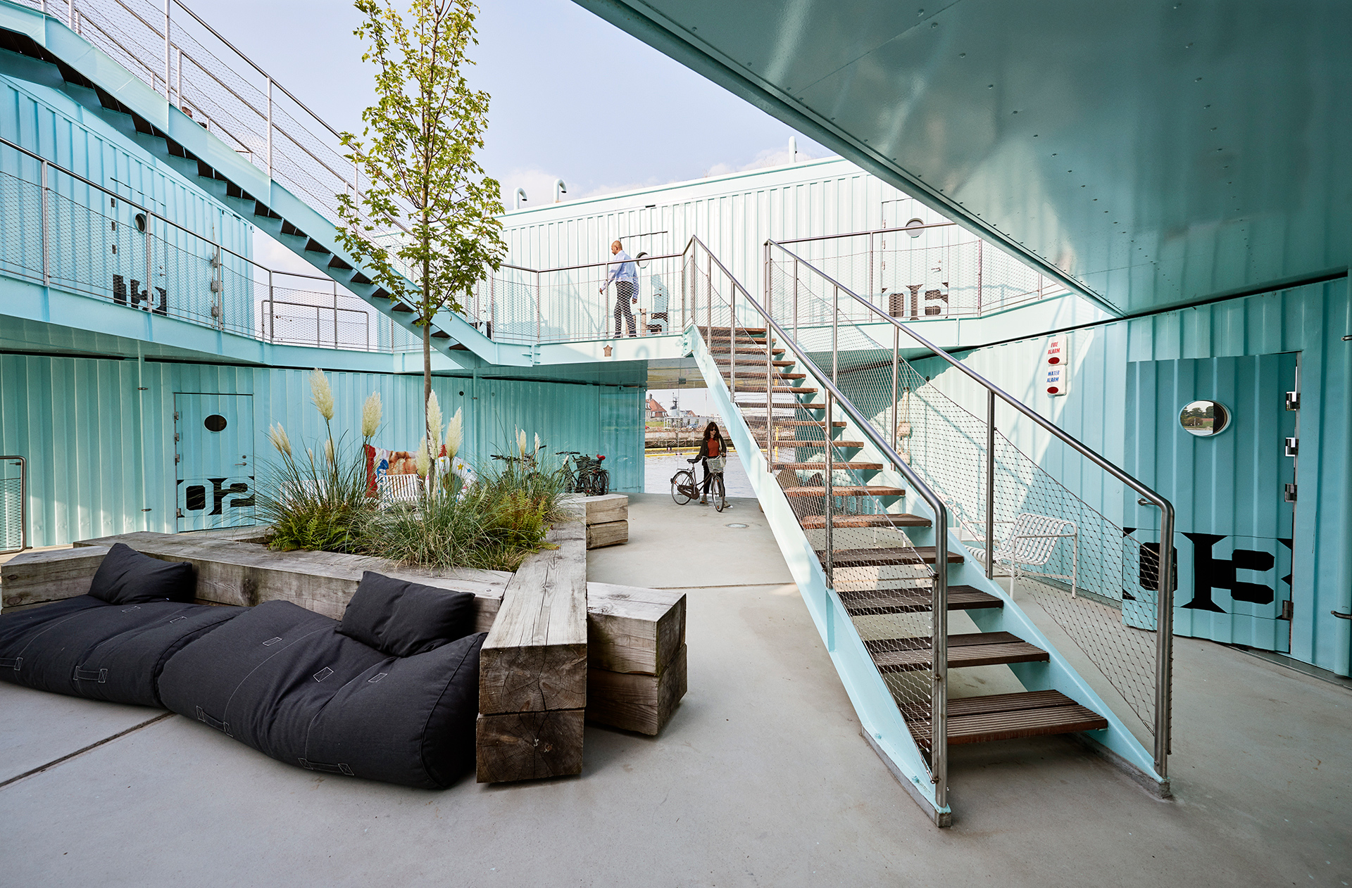 Living Spaces - Urban Rigger